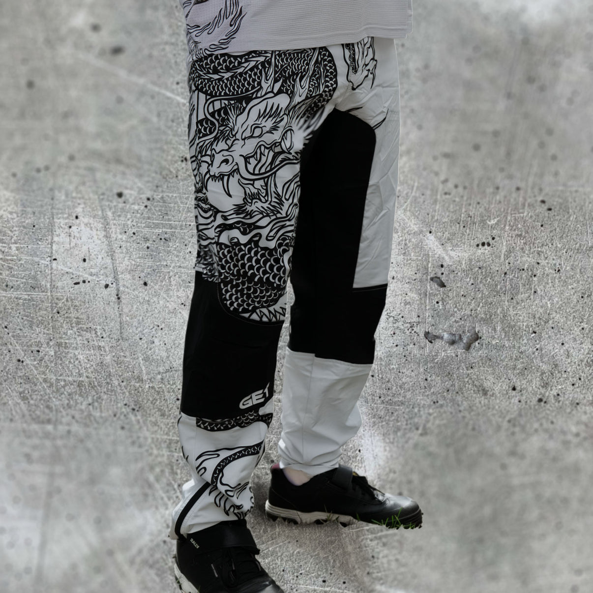 ONIT - BLACK DRAGON PANTS